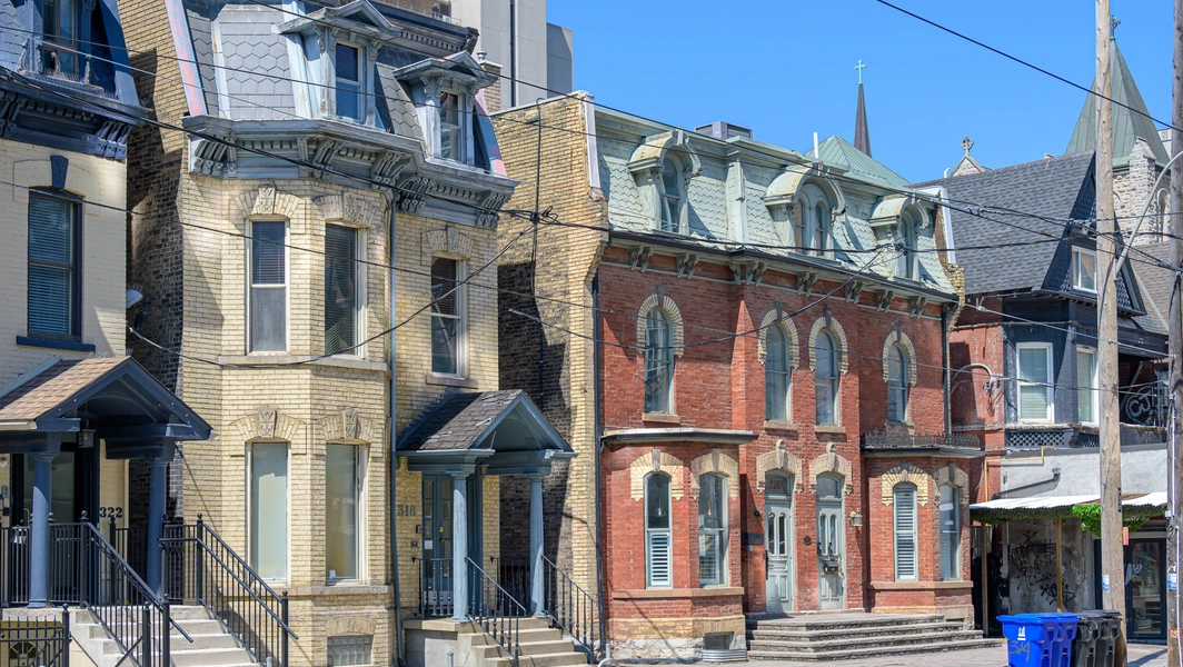 10 restored and potentially restorable historic properties