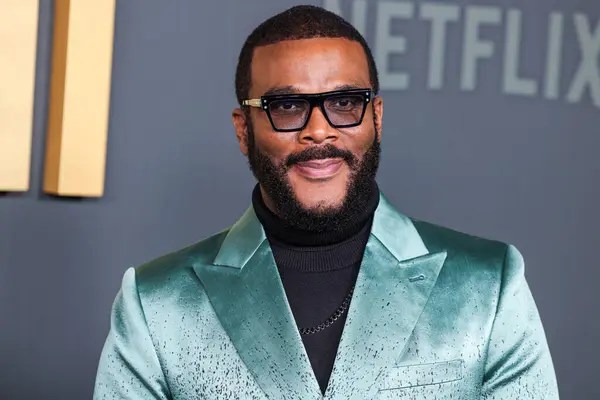 Tyler Perry’s TSA gift cards sparked a federal ethics headache