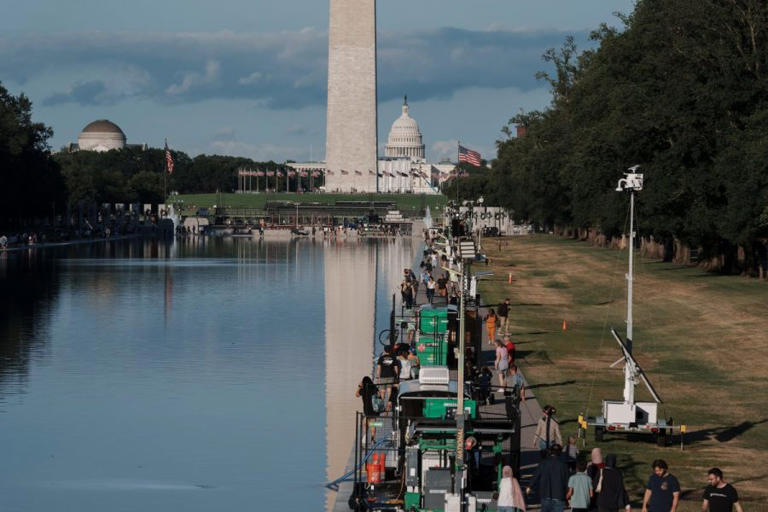 Interior Department adds fencing around Reflecting Pool amid reports of ...