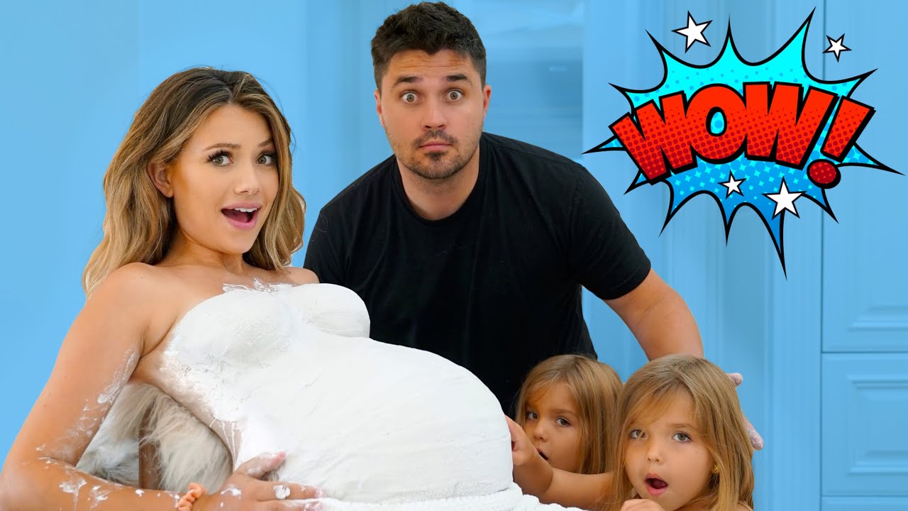 Mom gets her first pregnancy belly cast in sweet milestone moment