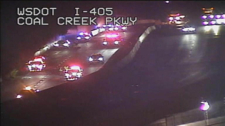 Chain-reaction 6-car crash on I-405 ramp in Bellevue injures 3 people