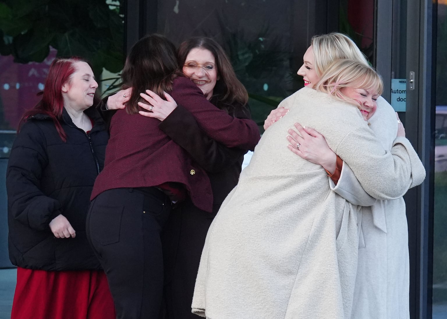 Health trust apologises to nurses after changing rooms tribunal ruling