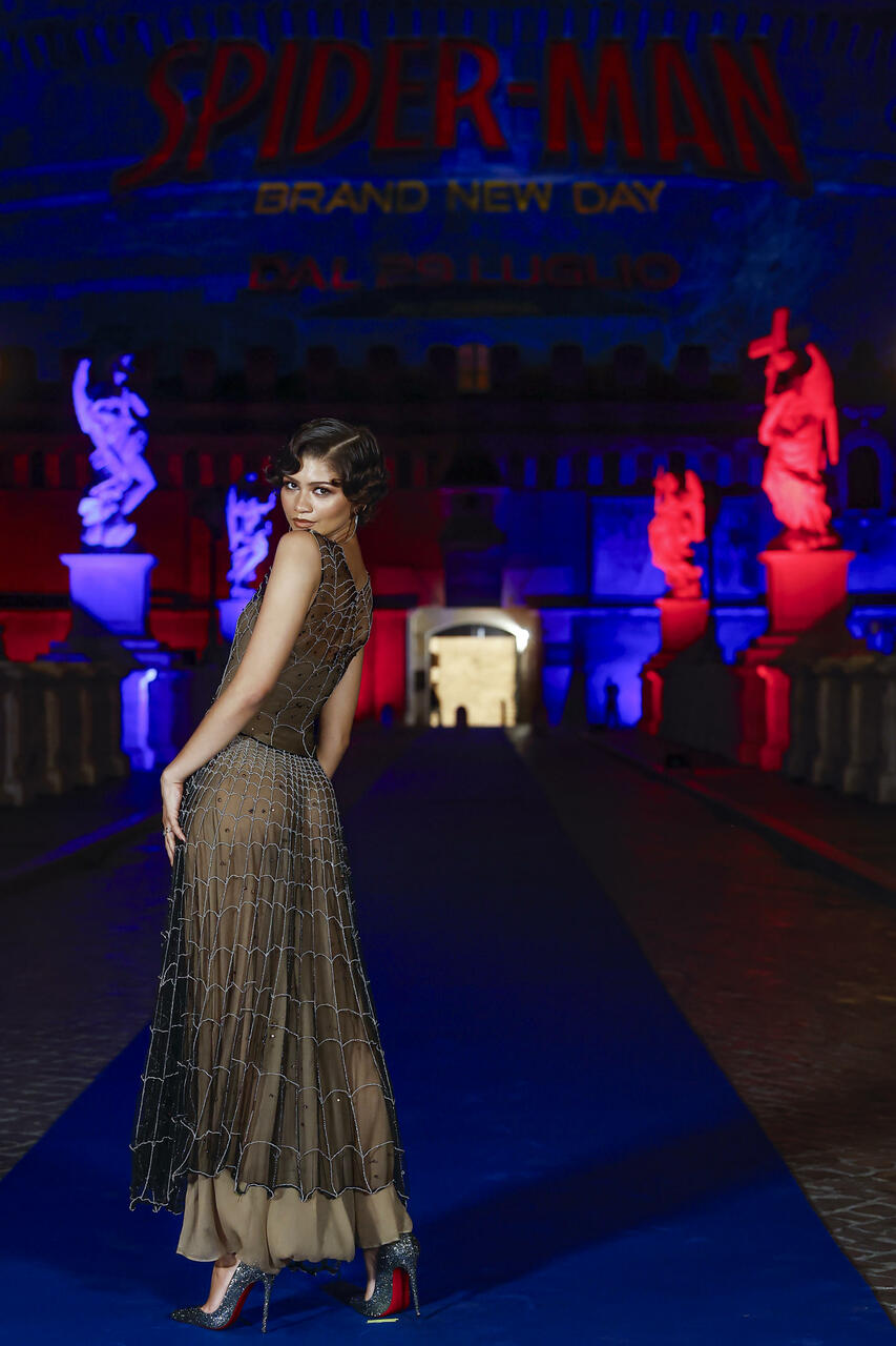 Zendaya a Roma (in Armani e Versace vintage): tutti i look sfoggiati ...