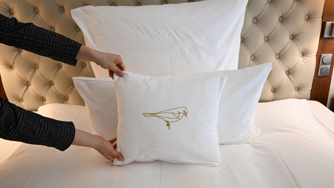14 shocking hotel secrets and guest stories
