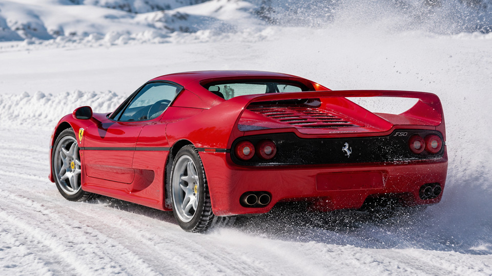 Ferrari F50 F1-derived V12 screams at 9,000 RPM
