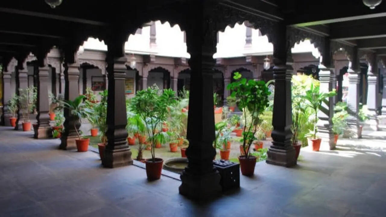 From stone walls to open courtyards: Traditional Indian designs making ...