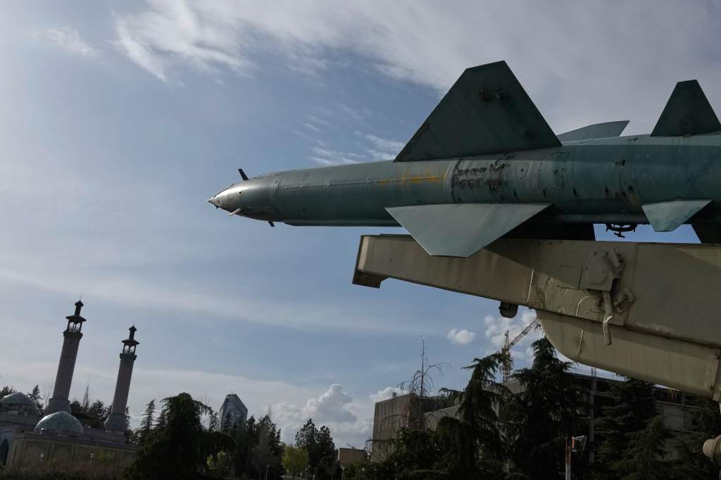 Ottawa student flagged as security threat over research helpful to Iran ...