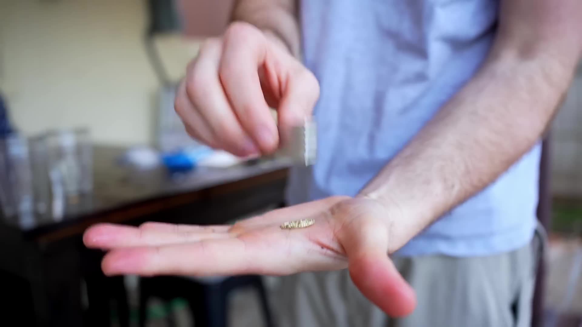 Simple checks that expose counterfeit gold before you hand over cash