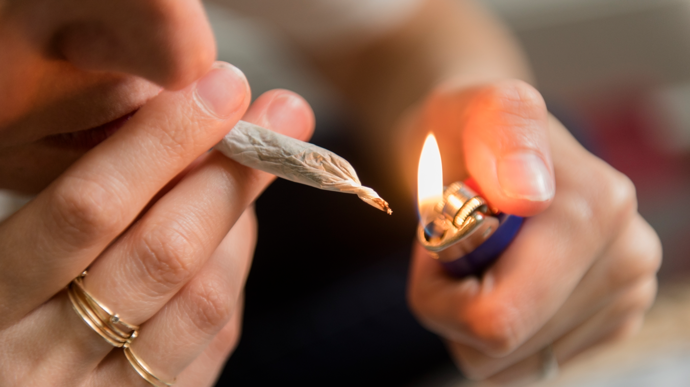 Decriminalise all personal use drug possession, Irish committee says