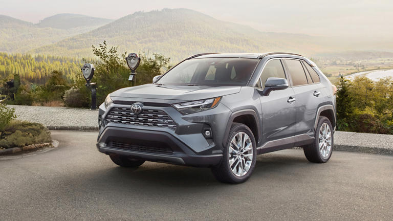 5 used SUVs that mechanics tap as smarter buys than new models