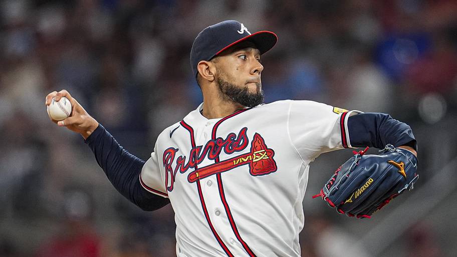 Walt Weiss' comments on Robert Suarez's arm health should have the ...