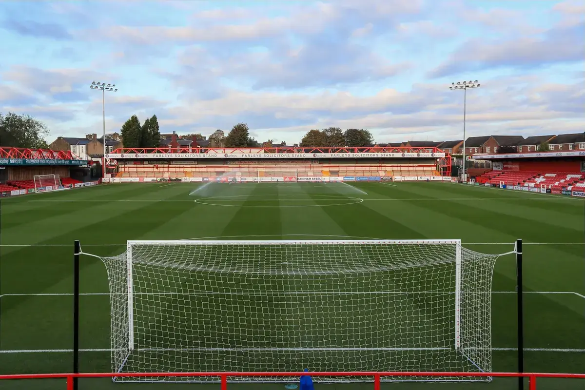 Accrington Stanley officially sign former Liverpool defender on free ...