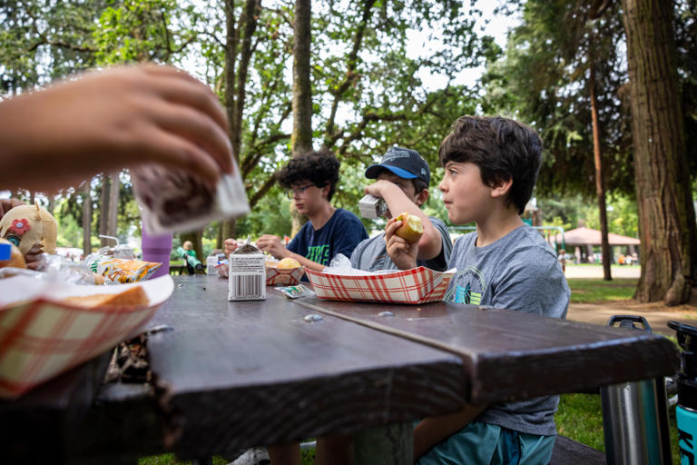 Food for Lane County starts up free summer lunches for kids