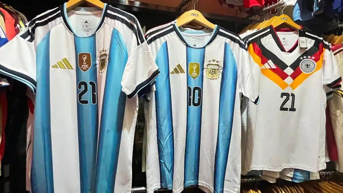 Patung Lionel Messi setinggi 26 meter diresmikan, cetak rekor tertinggi ...