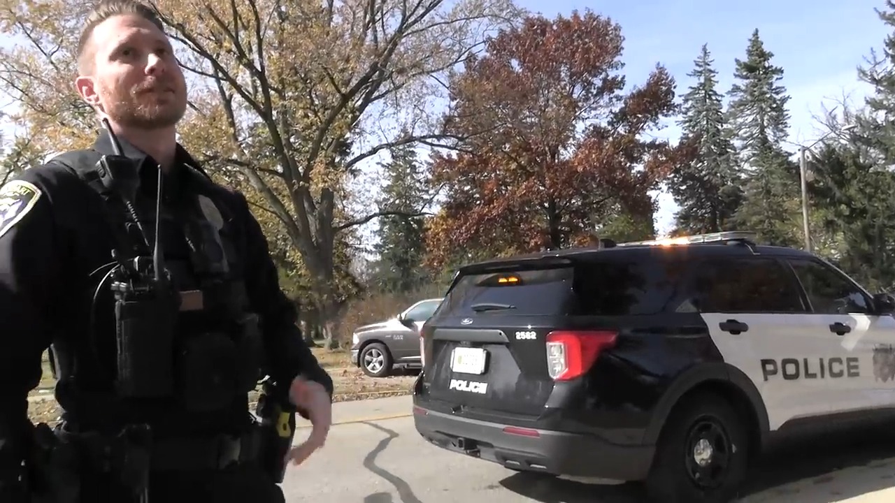 He found a real gun under a bridge, then police explained why it may ...
