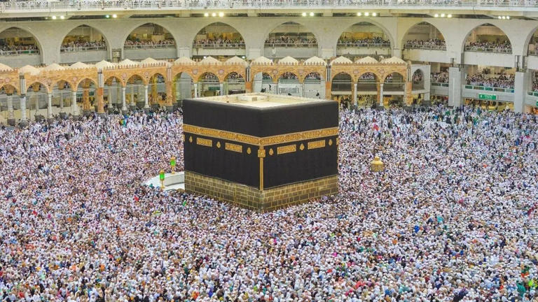 Tamil Nadu Hajj 2027 applications open: हज यात्रा पर जाने के लिए 20 ...