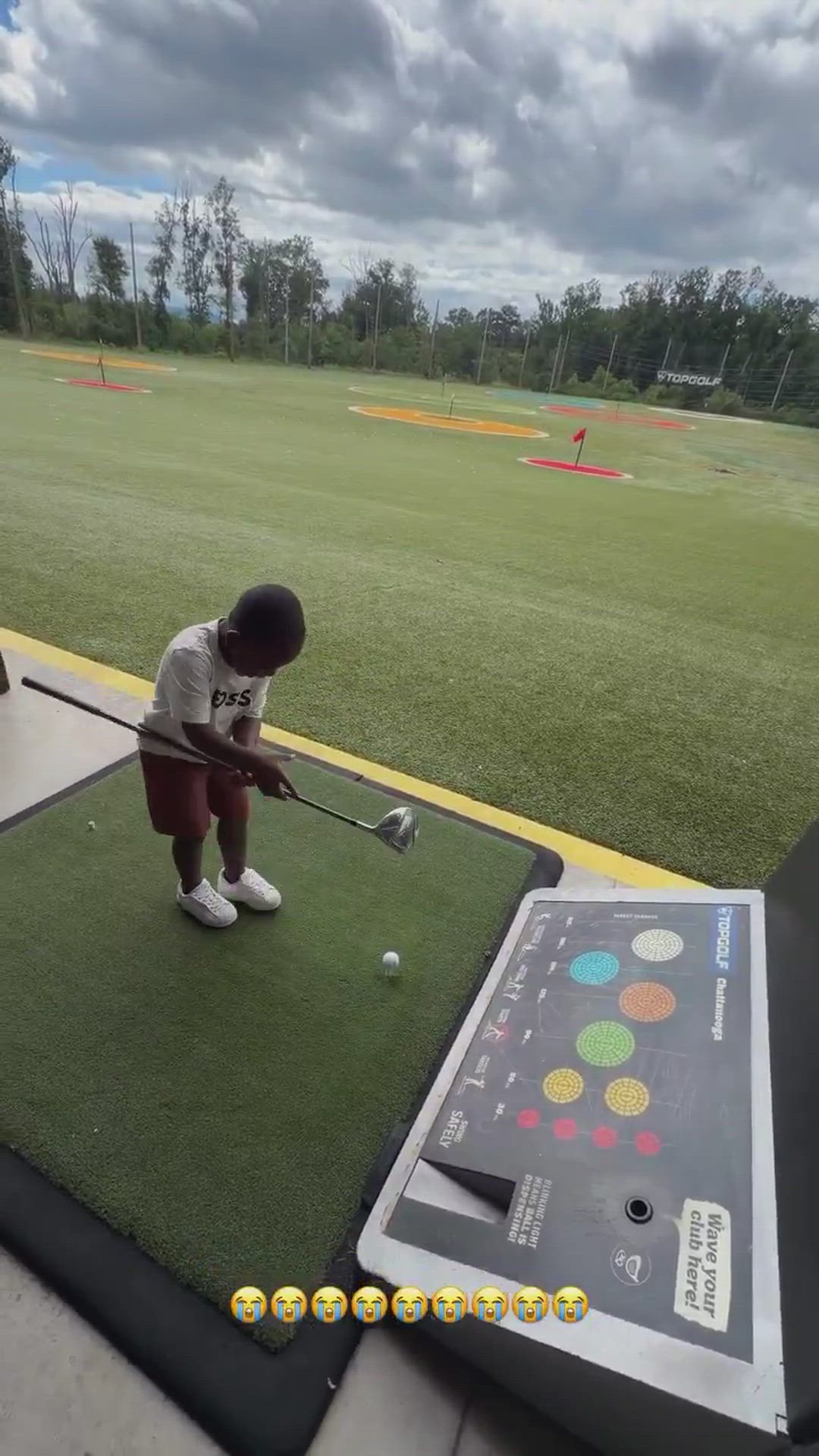 El momentazo del hermano de Lamine Yamal jugando al golf