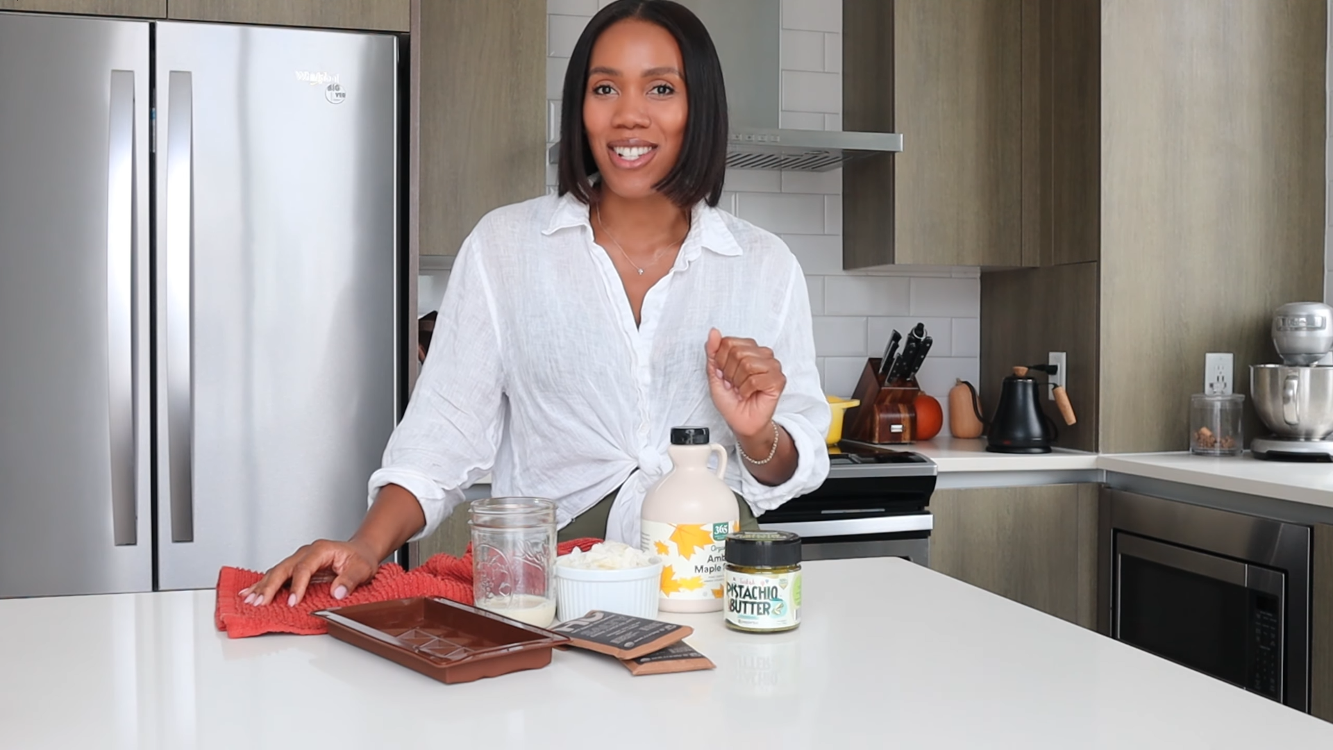 I made a healthier version of the viral Dubai chocolate bar and it was ...