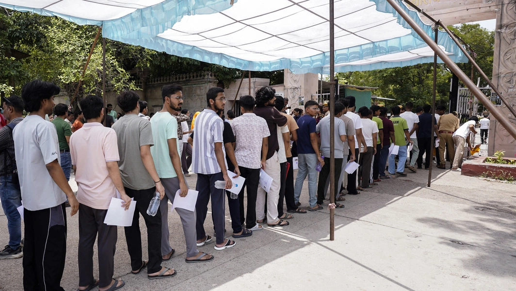 Biology graduates find multiple career paths beyond MBBS after NEET 2026
