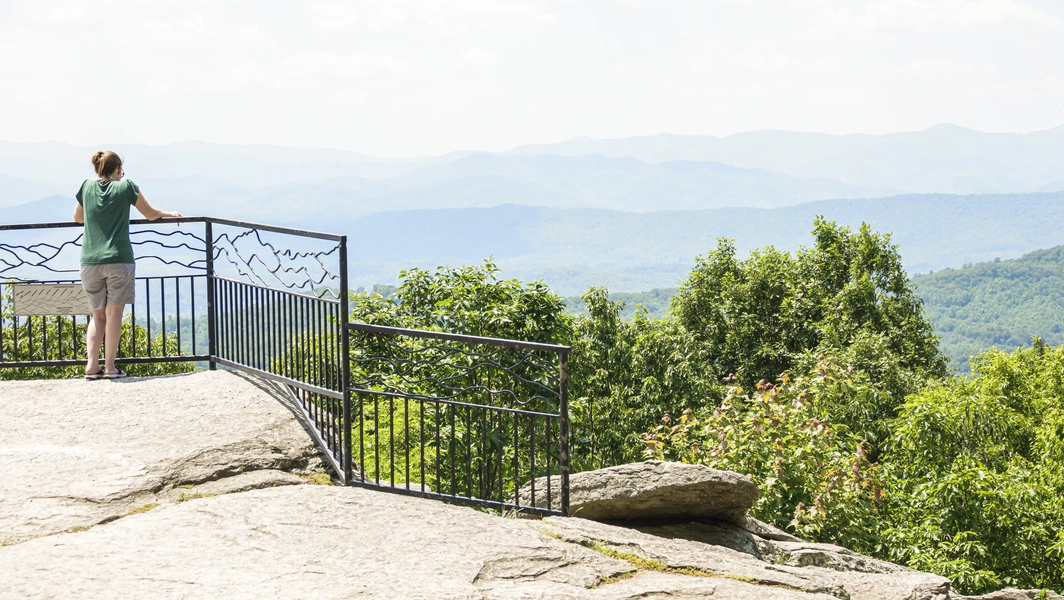 4 scenic North Carolina mountain adventures
