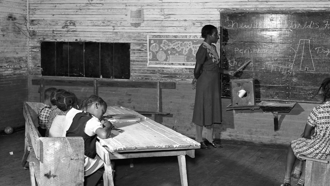 21 colorized glimpses of early to mid-20th century school life