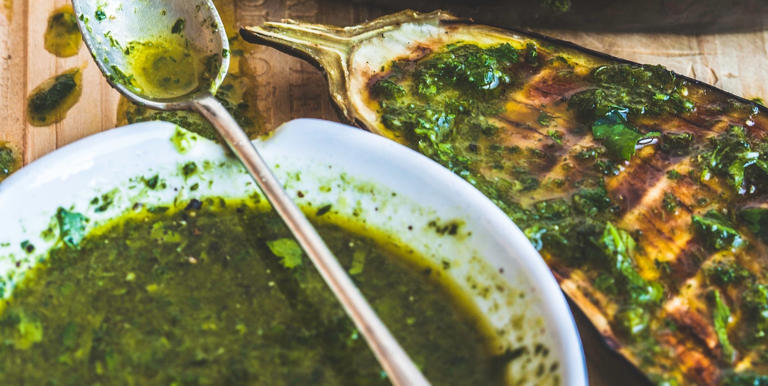 How to make a garlic herb marinade recipe you'll want to put on everything