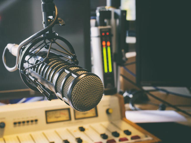 2 popular Pittsburgh radio announcers lose jobs