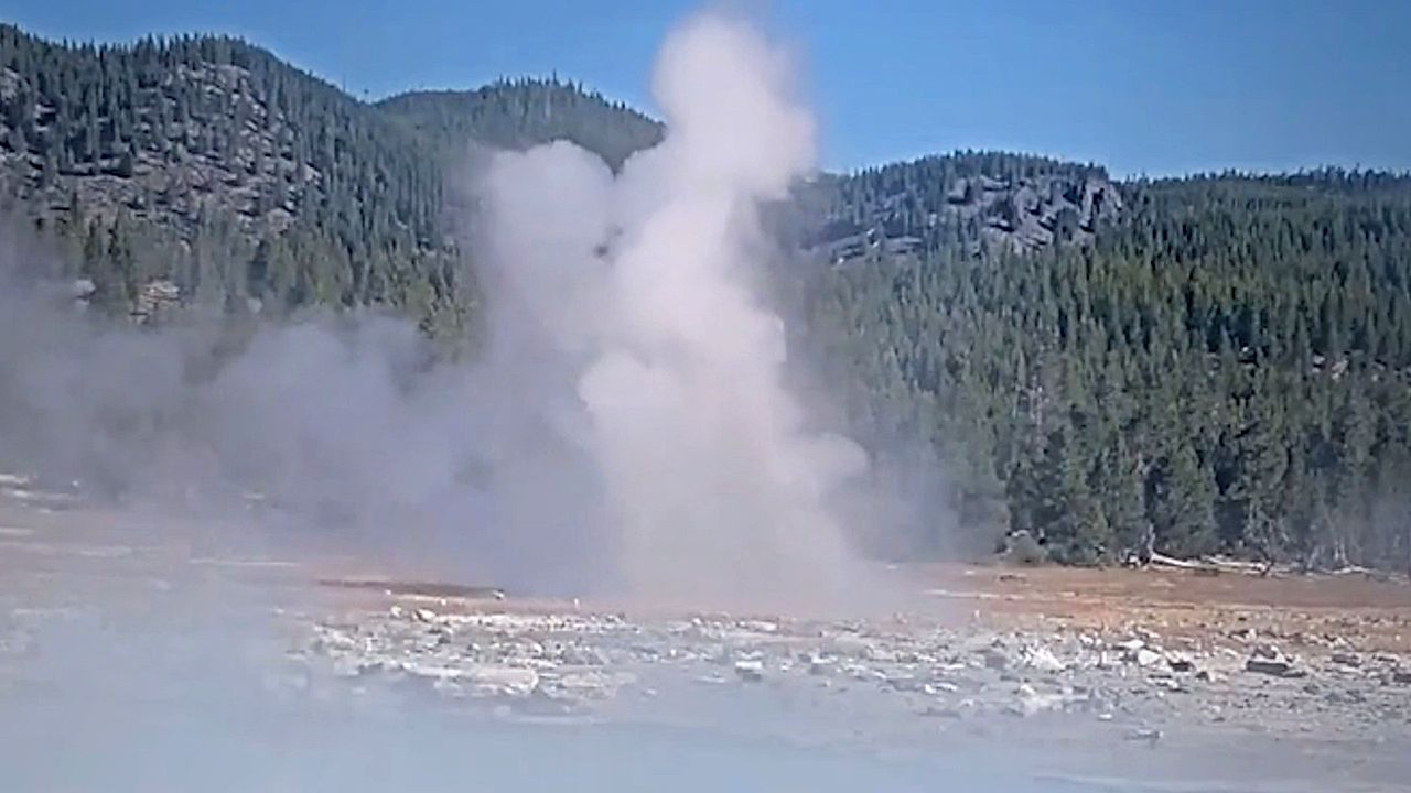 Newly formed boiling pool erupts at Yellowstone's Biscuit Basin