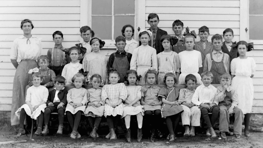 21 colorized glimpses of early to mid-20th century school life