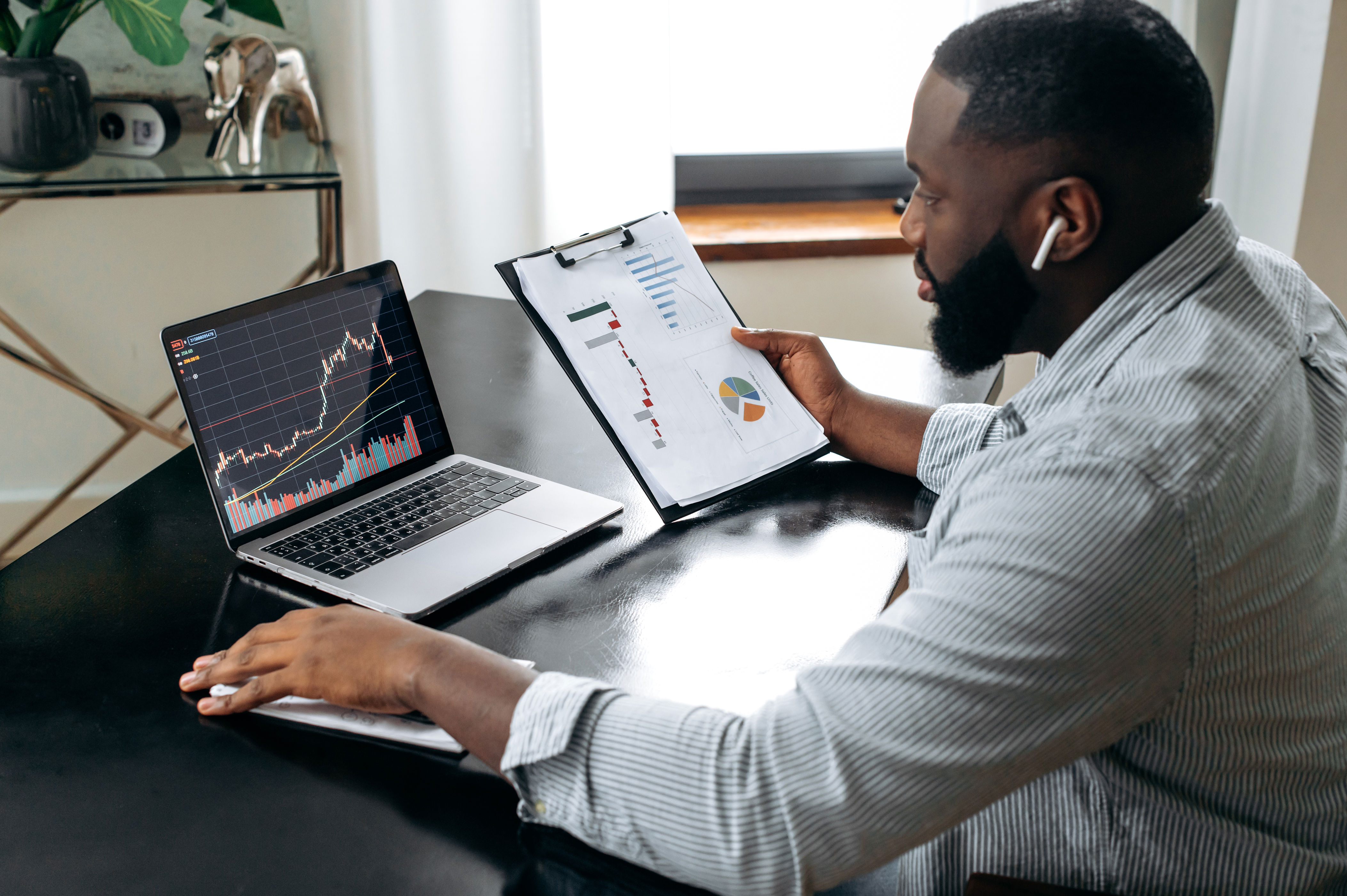 3 impressive artificial intelligence (AI) stocks you should buy right now
