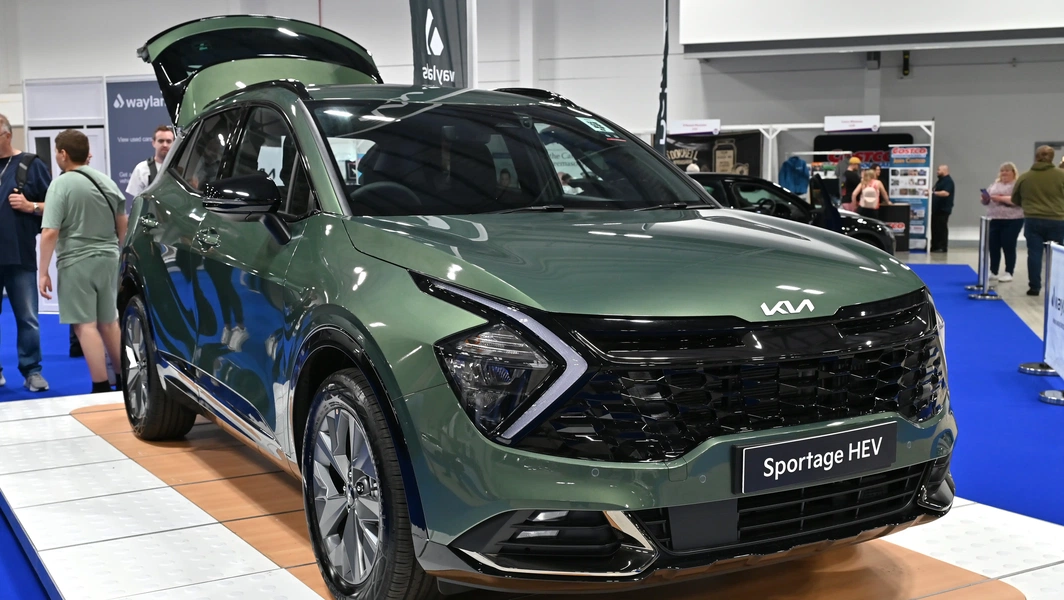 Kia readies hybrid-only Sportage to rival Mazda CX-5