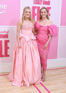 Reese Witherspoon & Lexi Minetree lead 'Elle' premiere celeb style