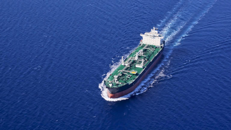 VLCC earnings near $470,000 a day as Hormuz hopes drive tanker frenzy