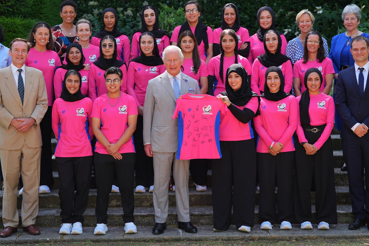 Afghan women’s cricket team meet king to demand official recognition