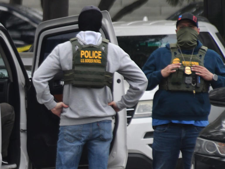 ICE launches mass raid in elite beach enclave — as 'mariachi band' snared