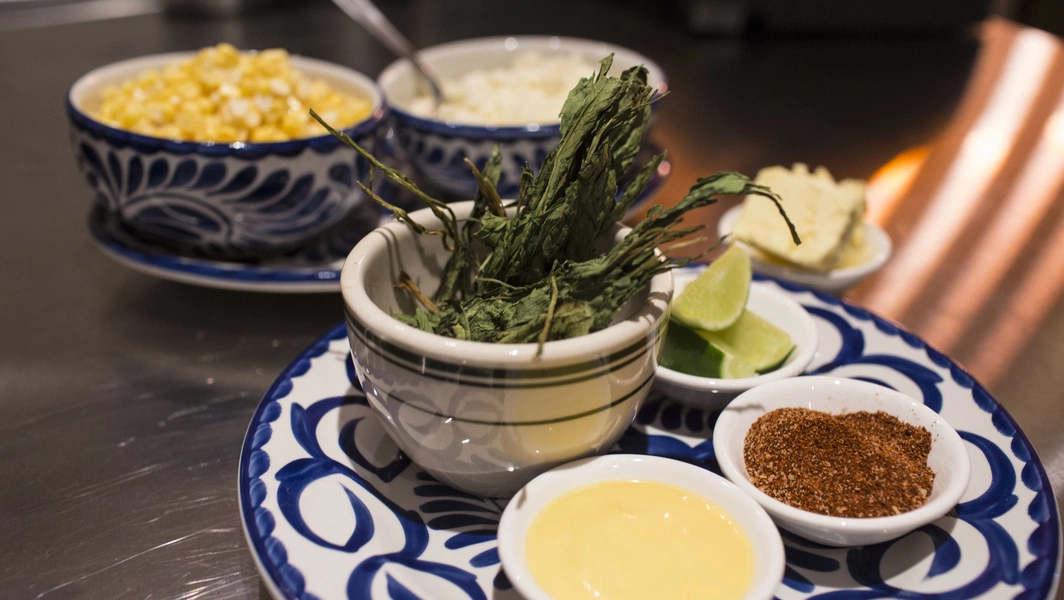 20 traditional Mexican dishes and drinks