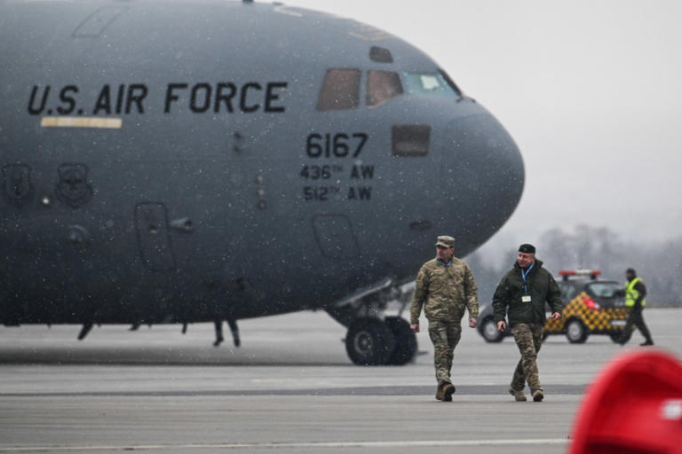 Army’s top general in Europe steps down amid simmering Pentagon tensions