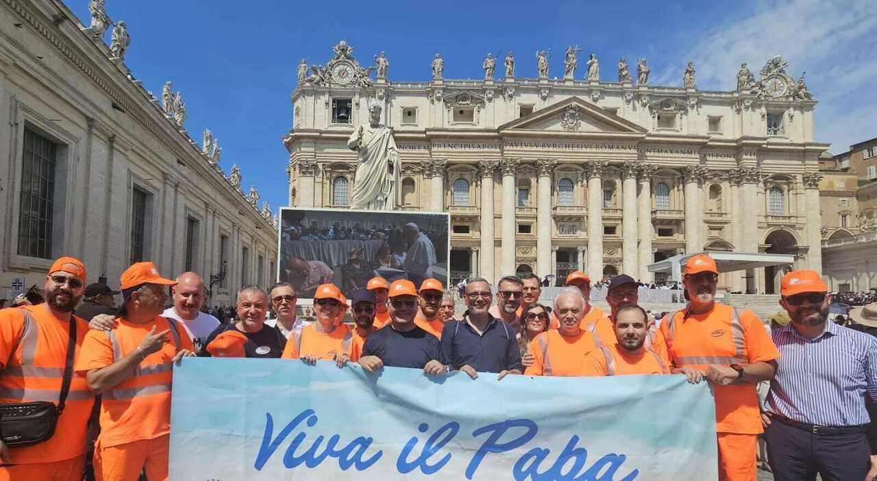 Napoli, i lavoratori Asia all'Udienza generale di Papa Leone XIV a Roma