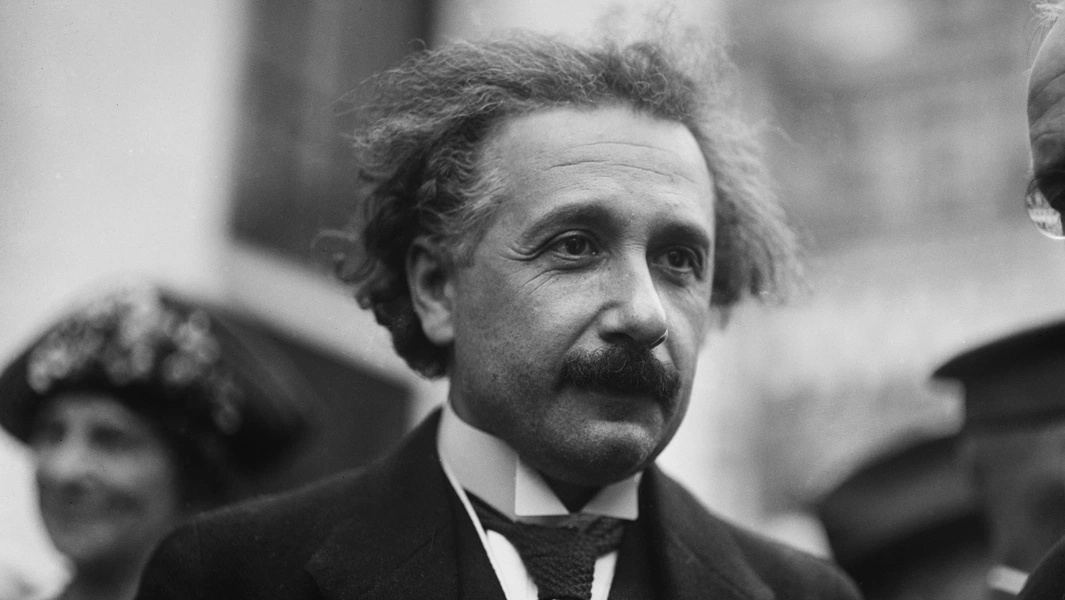 16 rare and candid moments from the past