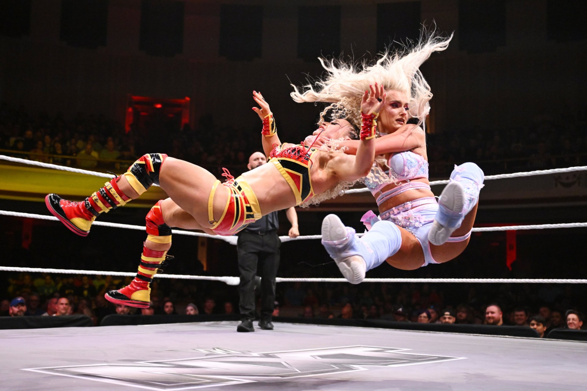 WWE fans jump on SmackDown spoilers days before show airs on Netflix