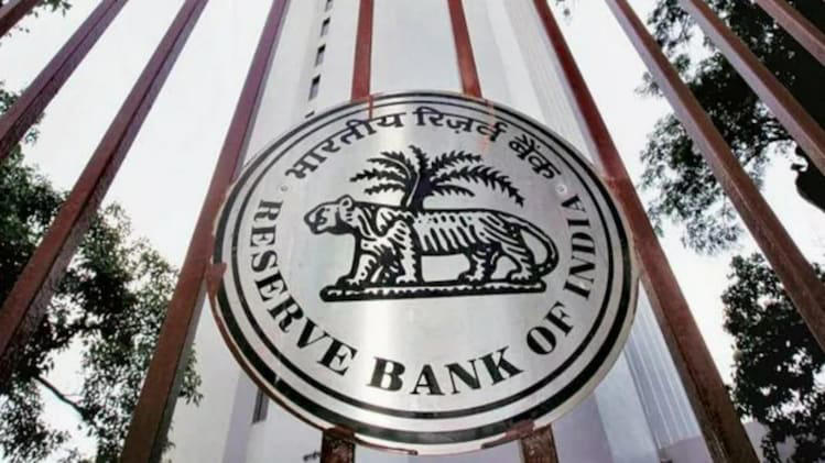Which NBFCs are classified in the upper layer? Here what RBI's final ...