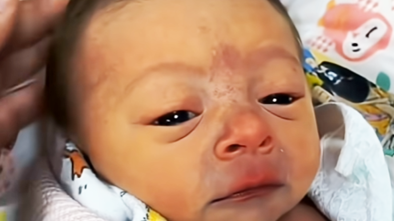 Doctor reacts to a difficult childbirth case