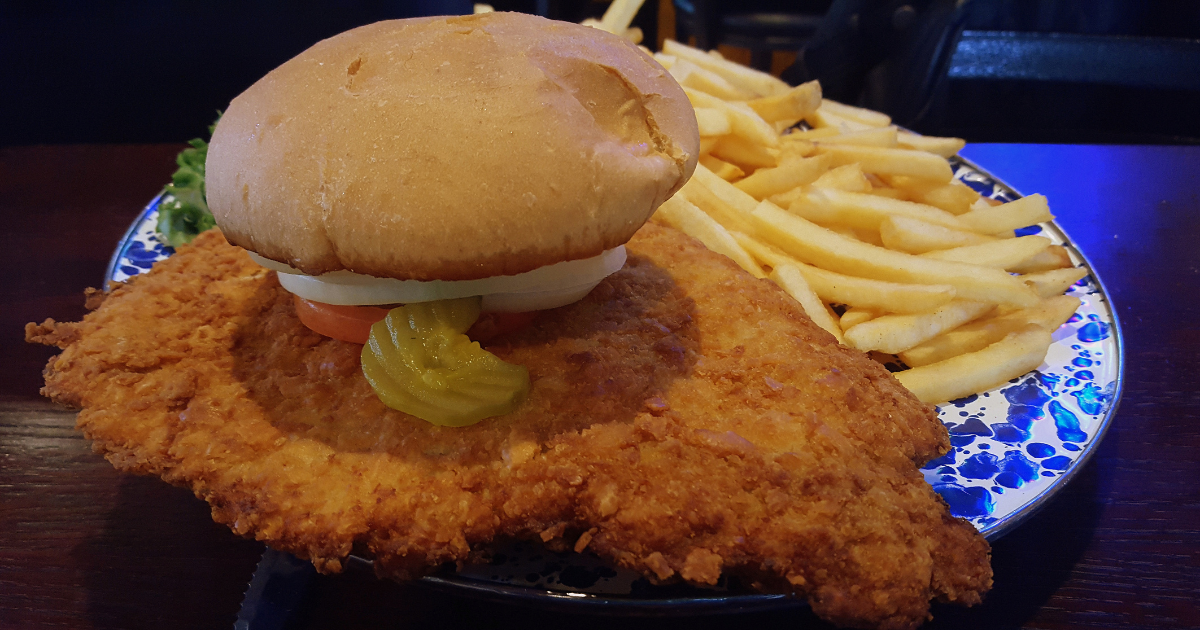 11 restaurant menu items in the US so massive they barely fit on the plate