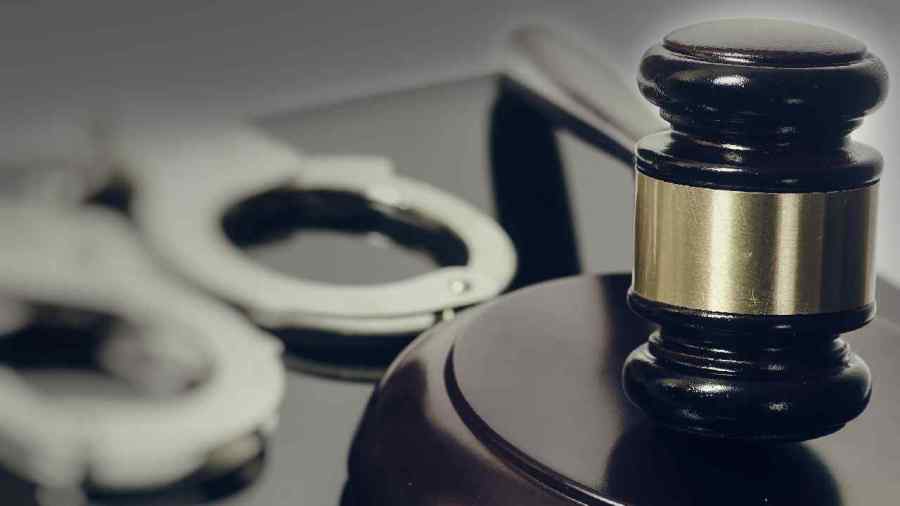 Woman arrested, second suspect in Berlin Lake winery fight