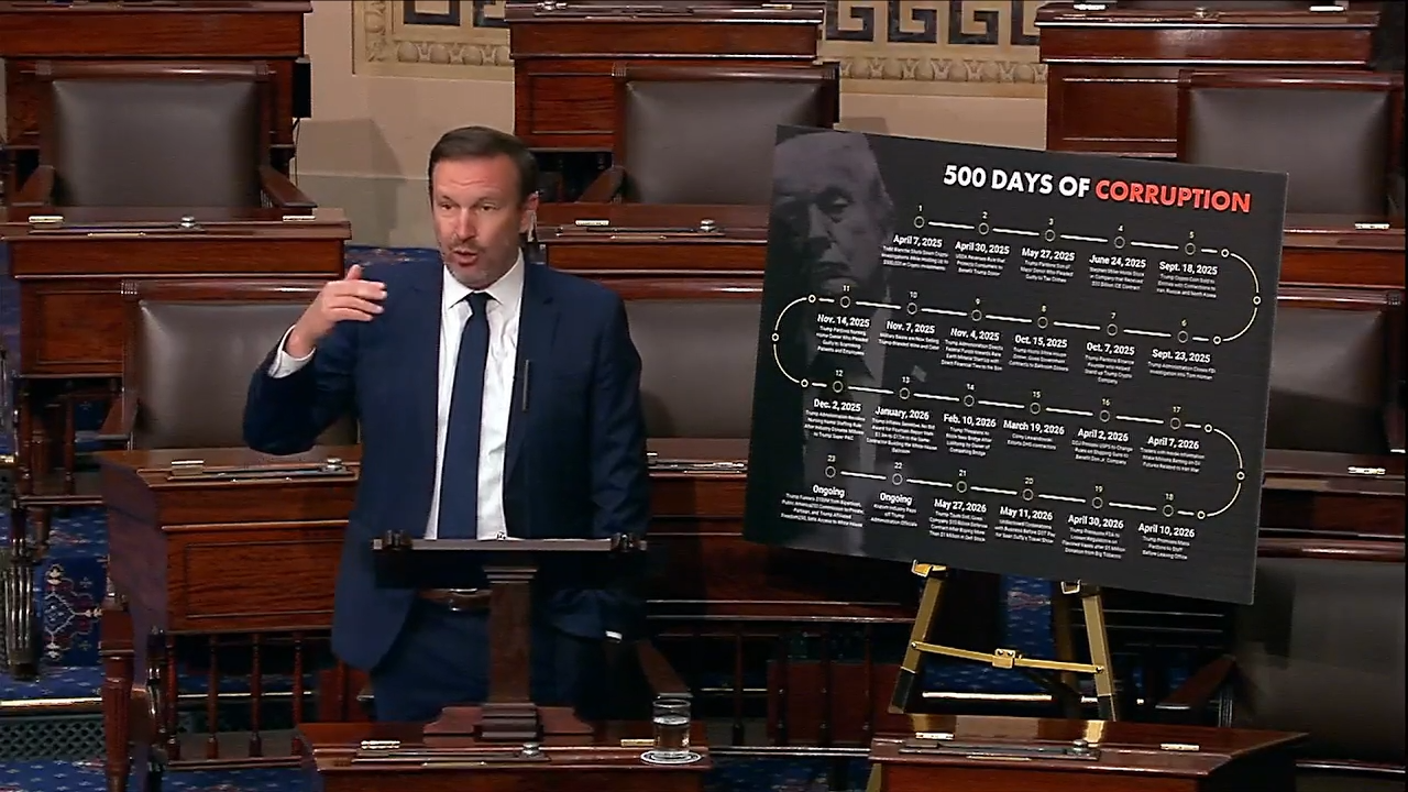 'He doesn't have time for you': Chris Murphy points out why Trump is ...
