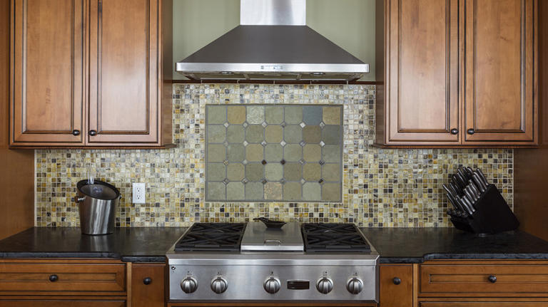 How to make budget-friendly Delft tiles for your kitchen