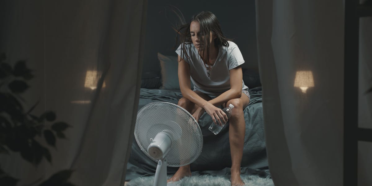 You're showering all wrong! Experts reveal the best way to shower in a ...