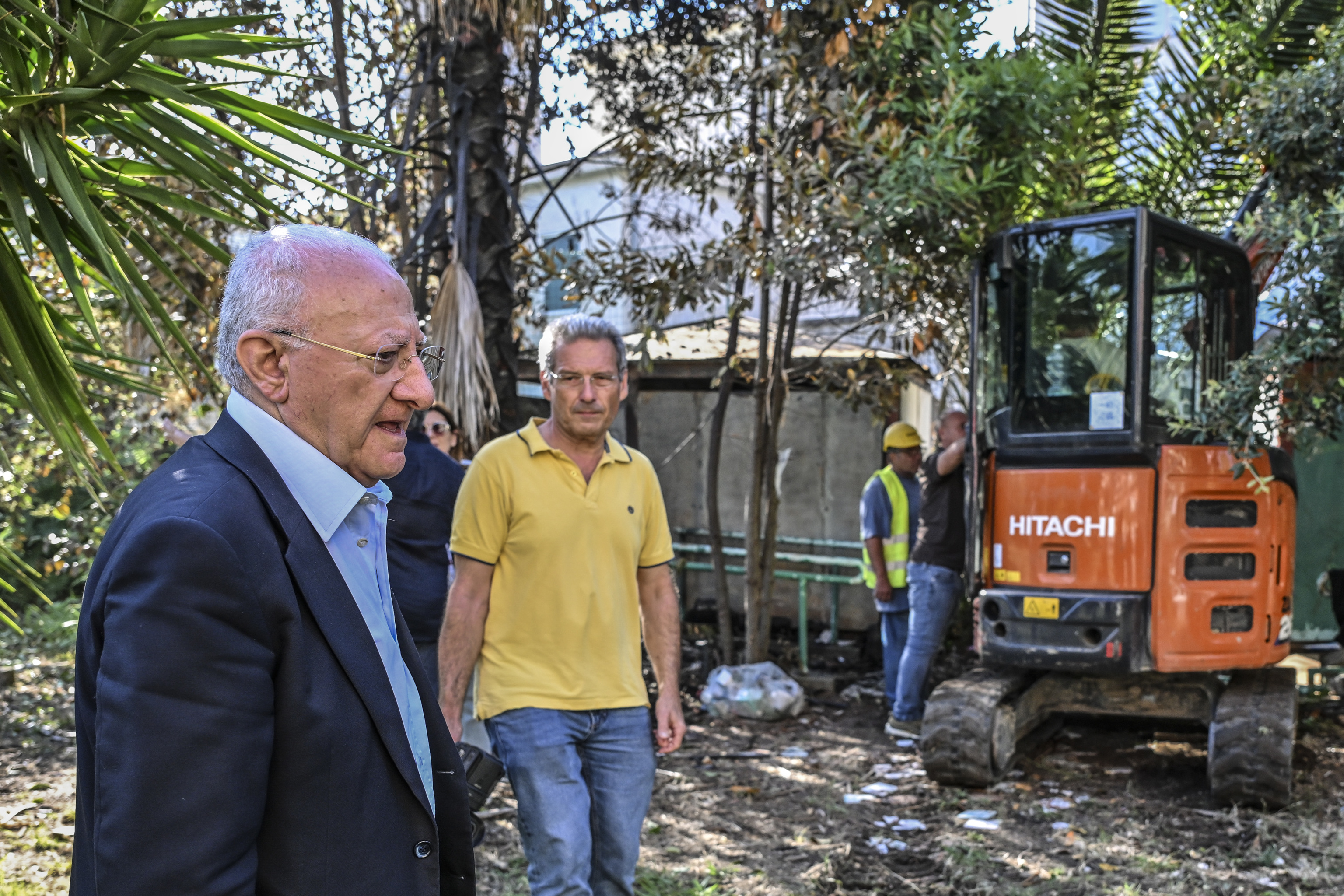 De Luca takes bulldozer to drug dealing square, 'We're taking back the ...
