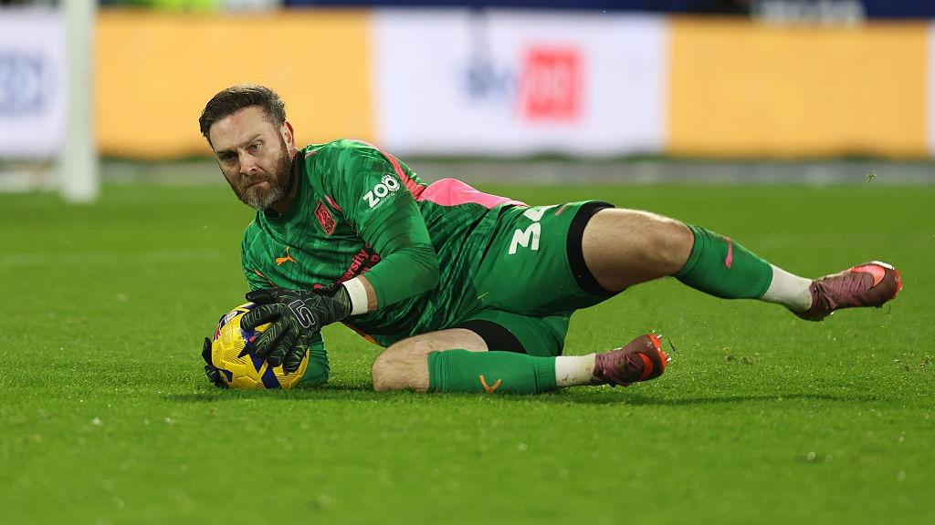 Hogg reveals thinking on goalkeeping position after Jeacock's arrival