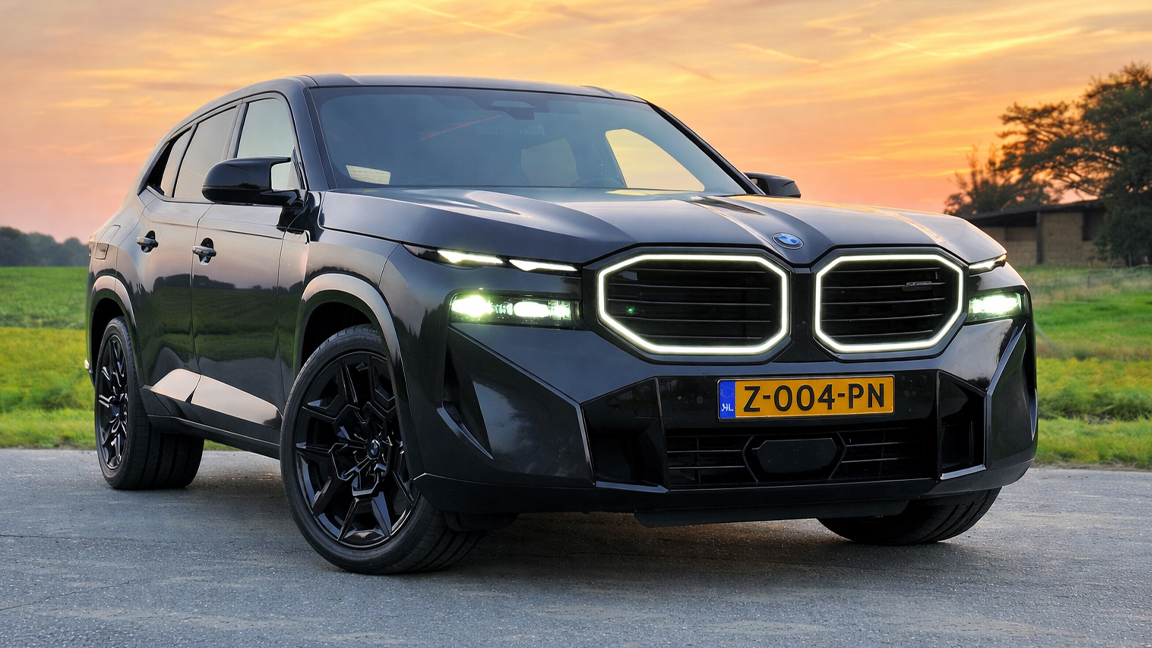 BMW XM Label Red pushed to its limit on the Autobahn